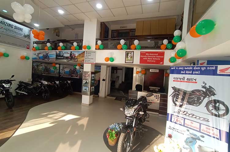 Honda Showroom and Workshop Images | Universal Honda