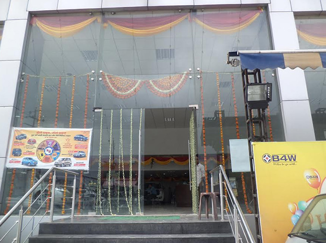 Maruti Showroom and Workshop Images | Bright 4 Wheel